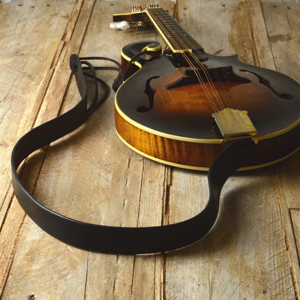 Exclusive luxury leather mandolin straps | Pinegrove Leather