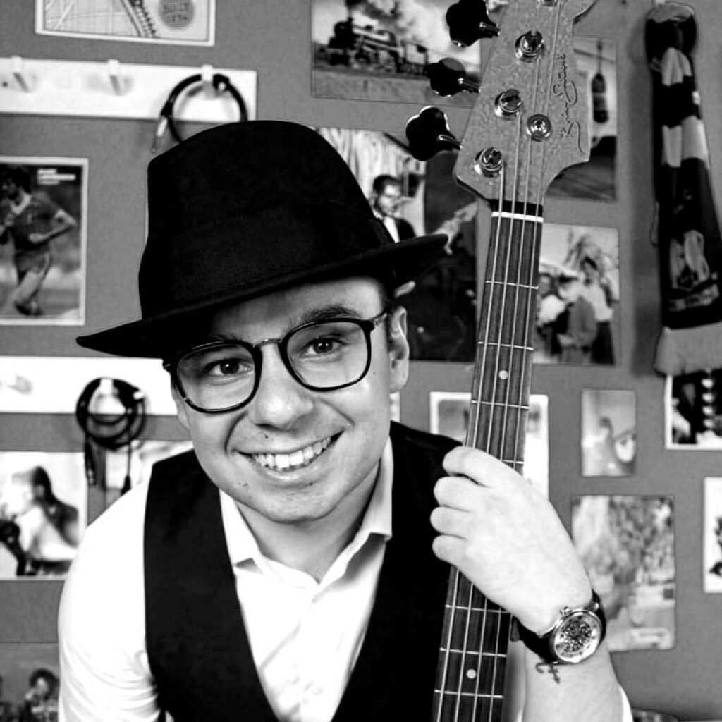 Artists | Straps For Guitars | Drum Accessories | Pinegrove Leather